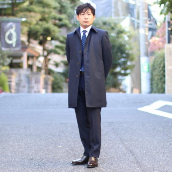 ビジネスカジュアルに最適！オンオフ兼用できるメンズコート選び方3つのポイント